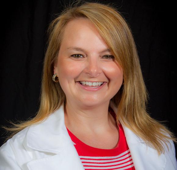 Dr. Kelly Eberhart, DSW, LCSW | Saint Mary's College, Notre Dame, IN